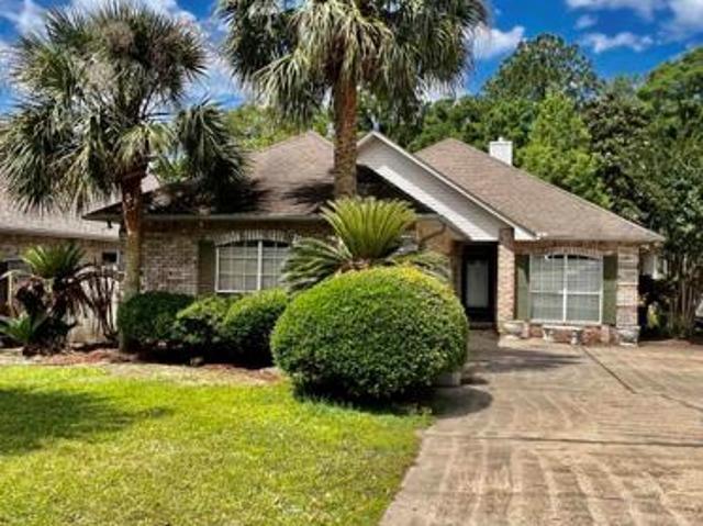 2084 Downing Dr, Pensacola, FL 32505