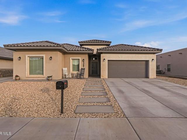 2084 Santa Isabella St, Sunland Park, NM 88063