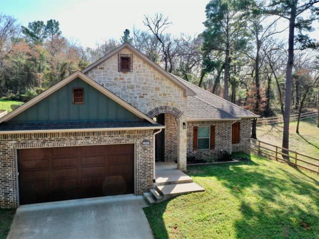20851 Lakeview Drive