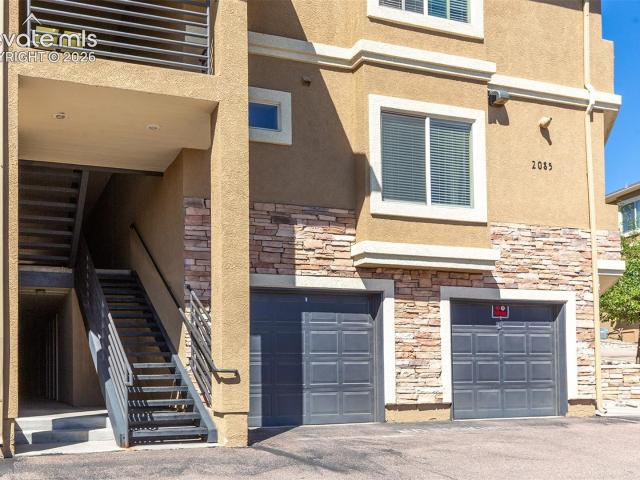 2085 Montura View # 102