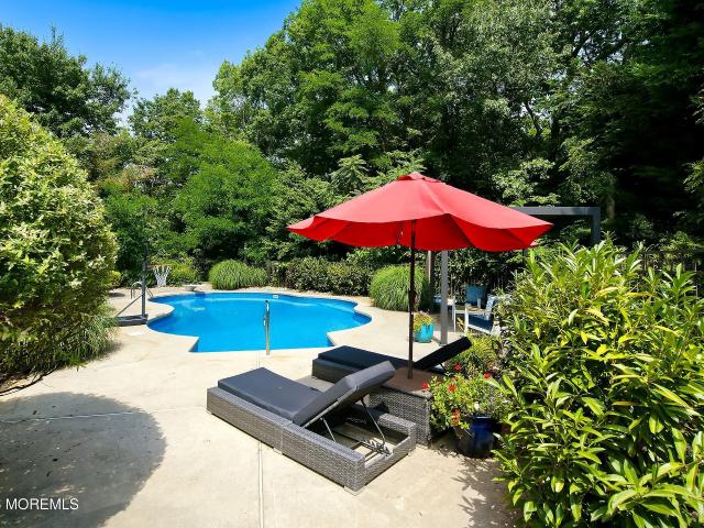 2085 Overbrook Drive