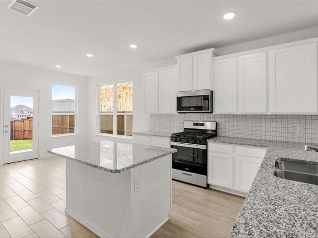 2085 Bayfront Drive