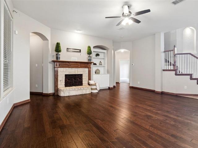 2085 Club Lake Circle