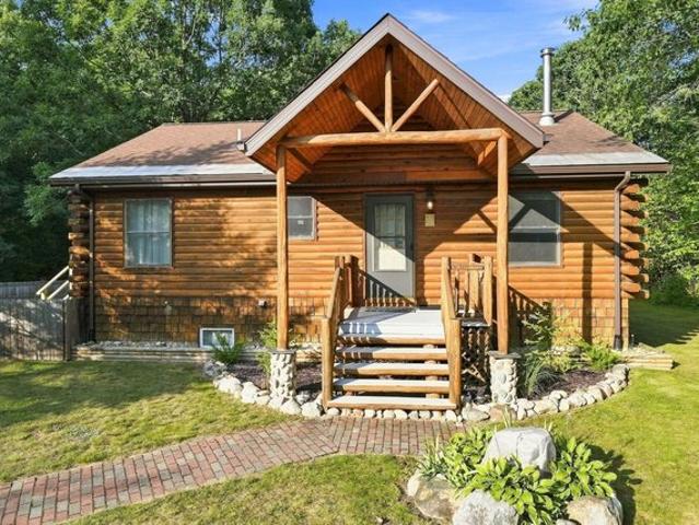 2085 E Mannsiding Rd, Harrison, MI 48625