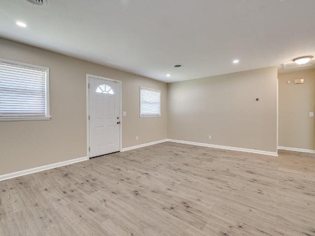 2085 Hillsinger Road