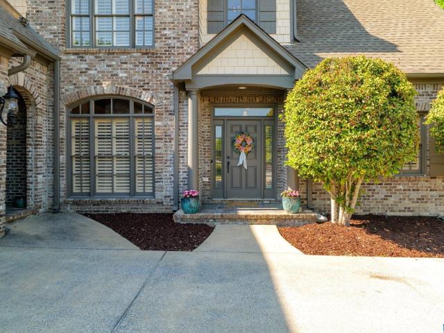 2085 Knollwood Place