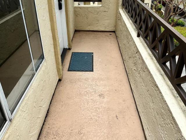 2085 Lakeridge Cir, Unit 202, Chula Vista, CA 91913 | MLS #PTP2602 | Compass