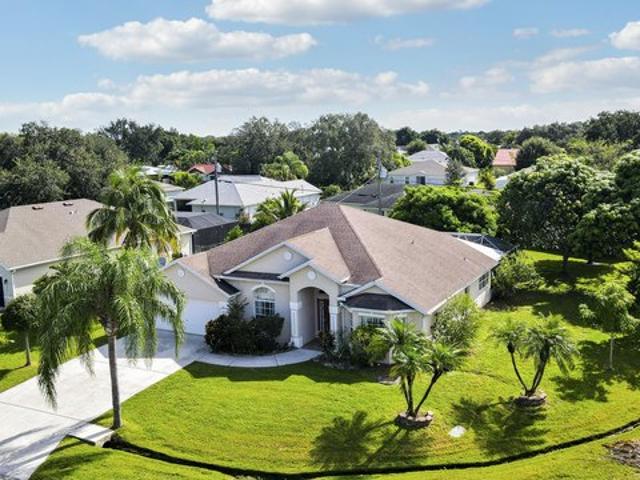 2085 SW Aladdin St, Port Saint Lucie, FL 34953