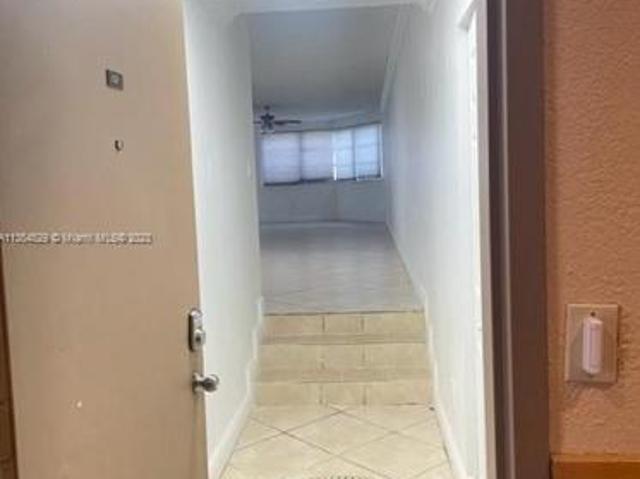 20860 San Simeon Way #102 6, Miami, FL 33179