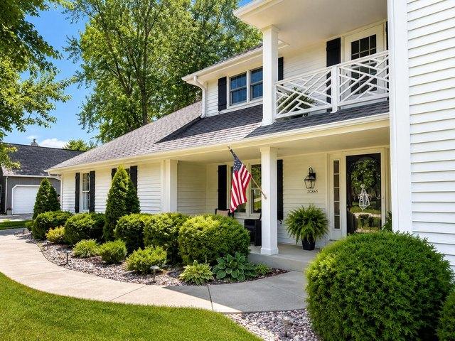 20865 Coventry Dr, Brookfield, WI 53045