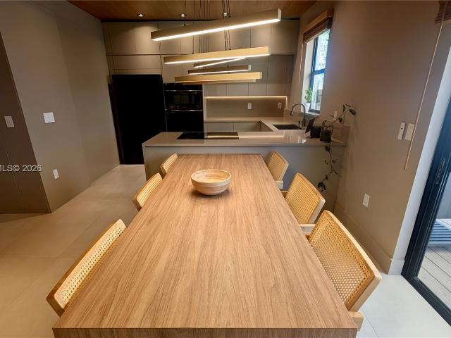 20865 NE 7th Ct, Miami, FL 33179 | MLS #A12018