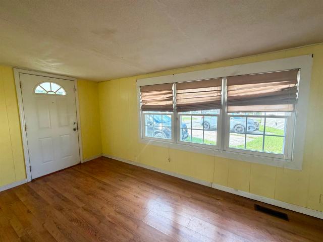2086 Bittern Dr
