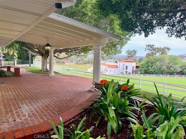 2086 Playa Rd, Carlsbad, CA 92009