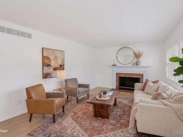 2086 Rolling Hills Boulevard