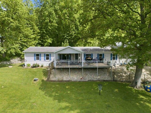 20875 nd St, Delhi, IA 52223