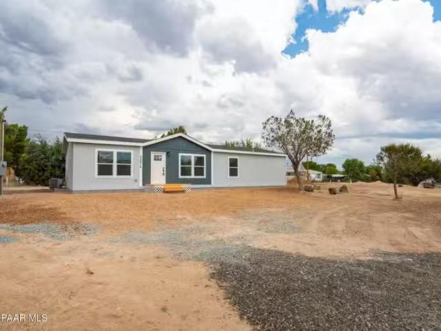 20876 E Mesa Verde Rd, Mayer, AZ 86333 MLS 1074653