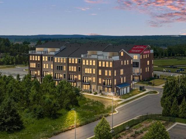 20876 Murry Falls Ter, Ashburn, VA 20147
