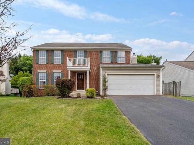 20878 Chippoaks Forest Cir, Sterling, VA 20165