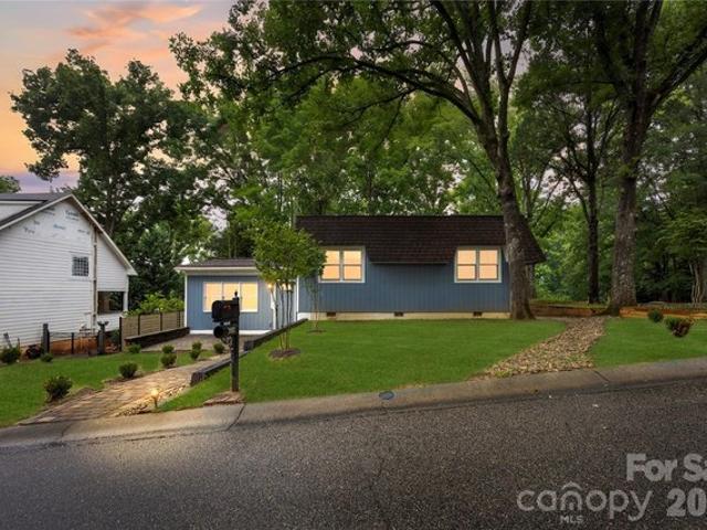 2087 Marquesas Ave, Tega Cay, SC 29708