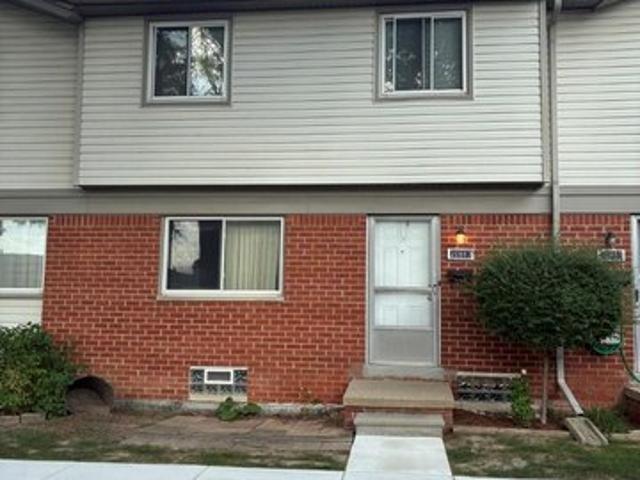 20887 Washington St, Roseville, MI 48066