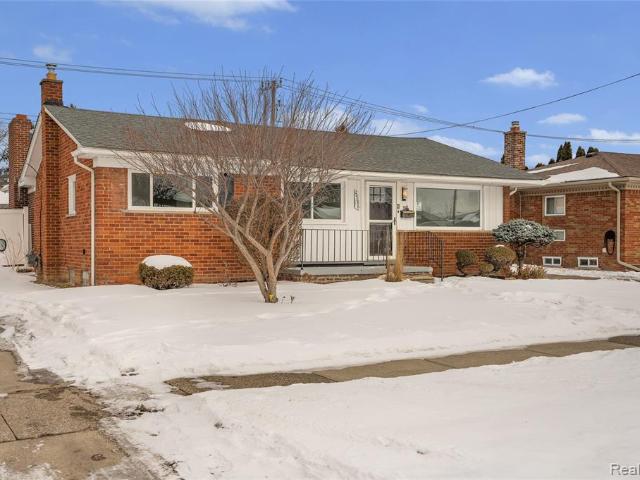 20886 Crestmont Lane