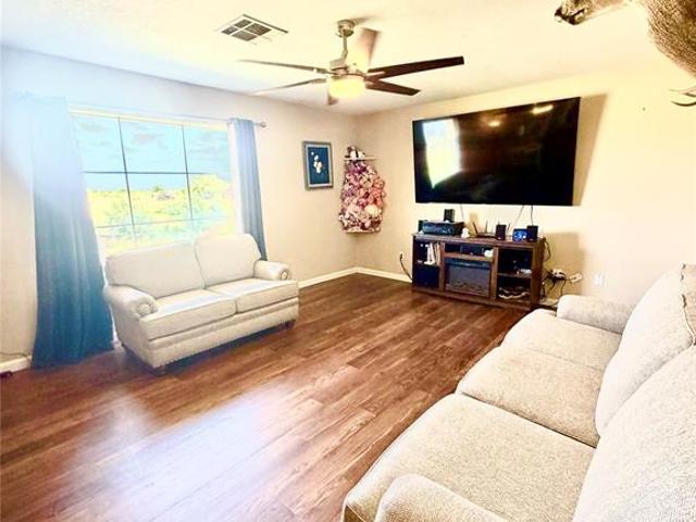 20886 E County Road 1642