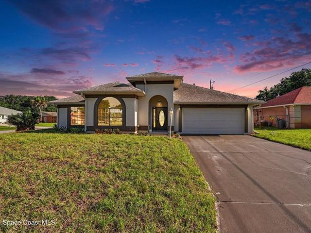 2088 Sun Valley St, Titusville, FL 32780