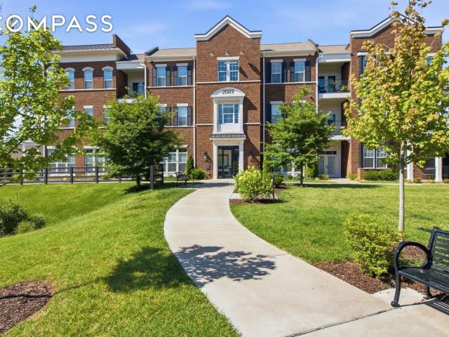 2089 Branford Pl 204, Thompson's Station, TN