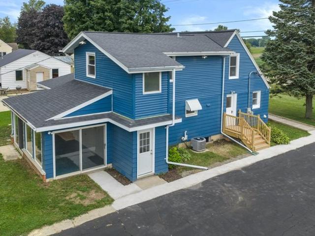 2089 Decorah Rd, Trenton, WI 53095