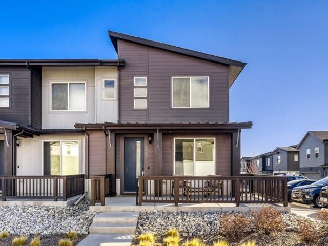 2089 S Vance Way, Lakewood, CO 80227