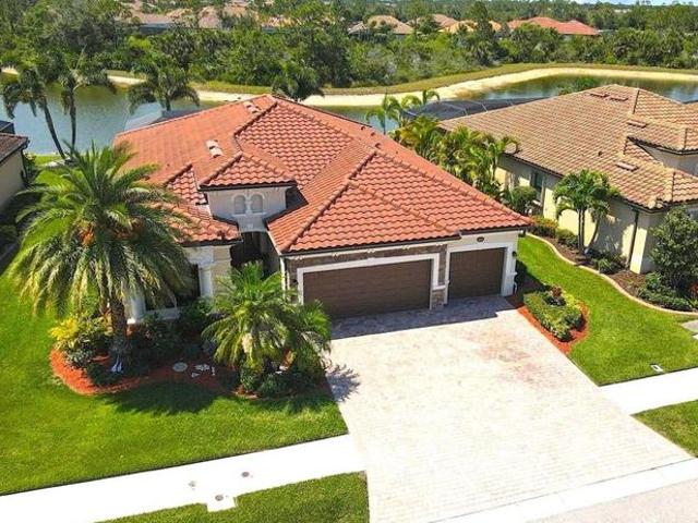 20800 Granlago Dr, Venice, FL 34293