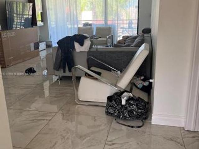 20801 San Simeon Way #203, Miami, FL 33179