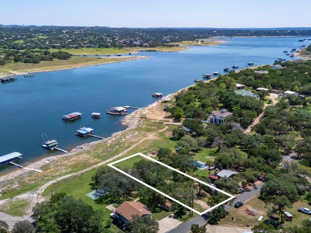 20808 Lakeshore Dr W