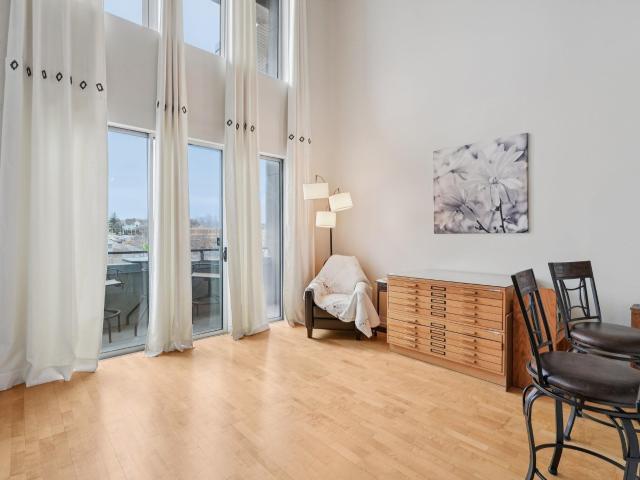 2080 N Commerce St, Unit 512