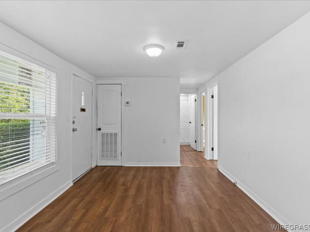 2080 N Highway 231
