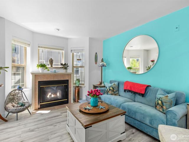 2080 nd Avenue W # 202