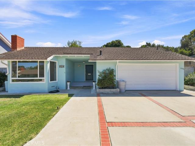 2080 Avenida Feliciano