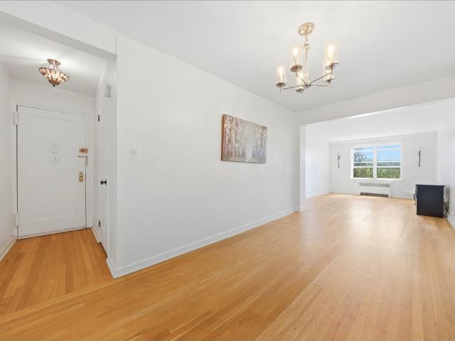 2080 BARNES Avenue 3B