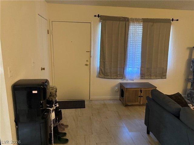 2080 Karen Ave Unit 15, Las Vegas, NV 89169