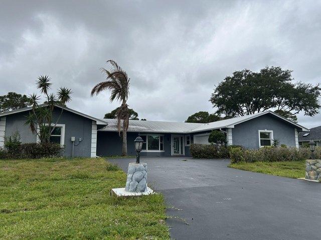 2080 SE Elmhurst Rd, Port Saint Lucie, FL 34952