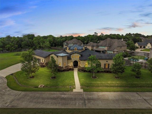 2080 Wilderness Trl, Friendswood, TX 77546