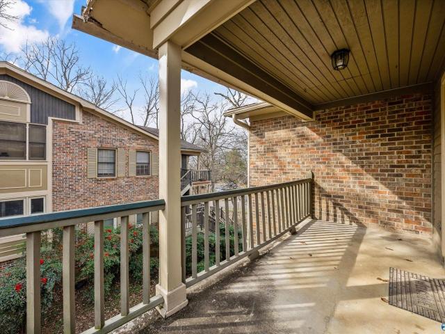 2080 Woodlawn Drive SW 2080