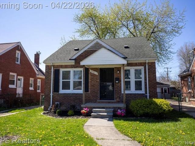 20813 Universal Ave, Eastpointe, MI 48021