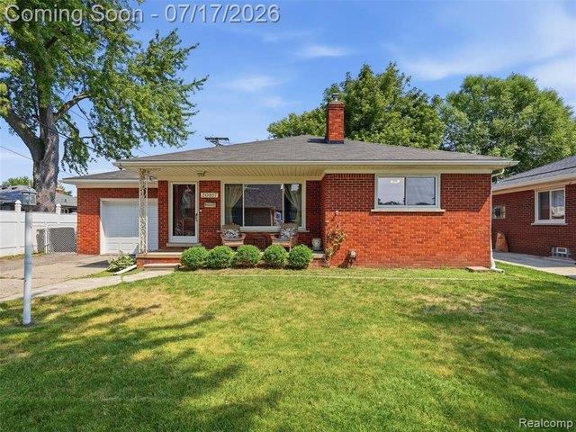 20817 Frazho St, Saint Clair Shores, MI 48081