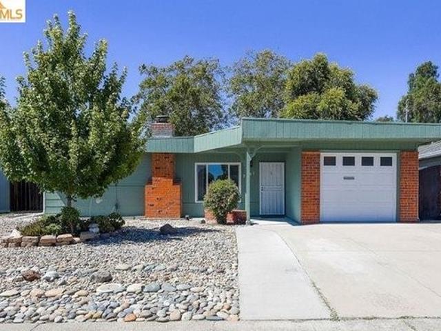 2081 Brook St, Concord, CA 94520