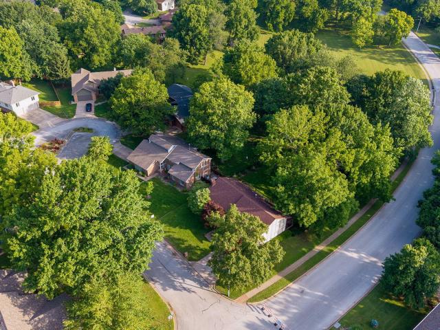 2081 E Adolphus Court