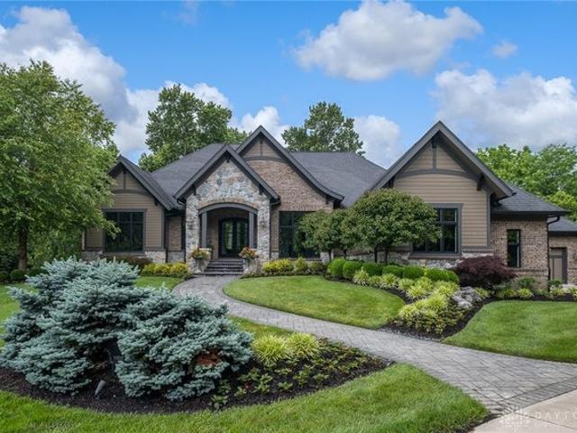 2081 Forest Bend Dr, Beavercreek Township, OH 45385