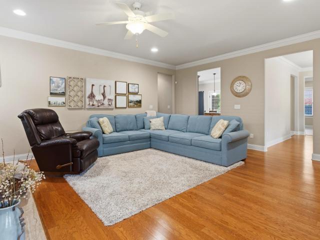 2081 Greenside Way