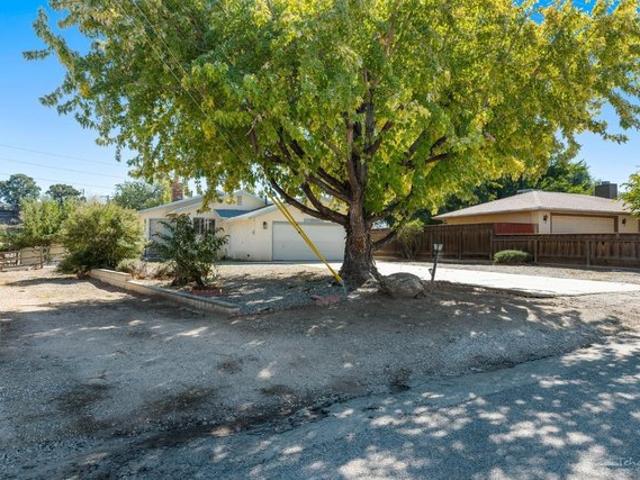 20824 Brentwood Dr, Tehachapi, CA 93561