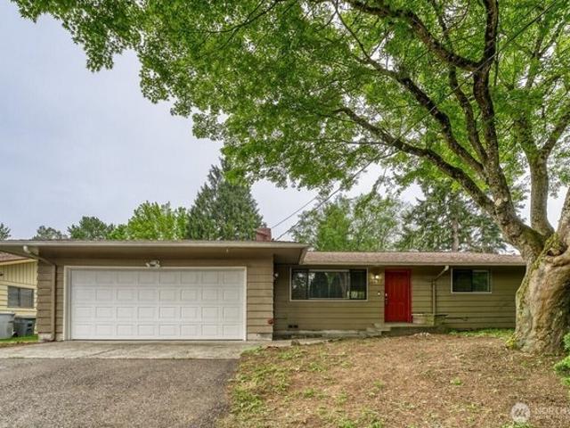 20828 th Ave SE, Kent, WA 98031